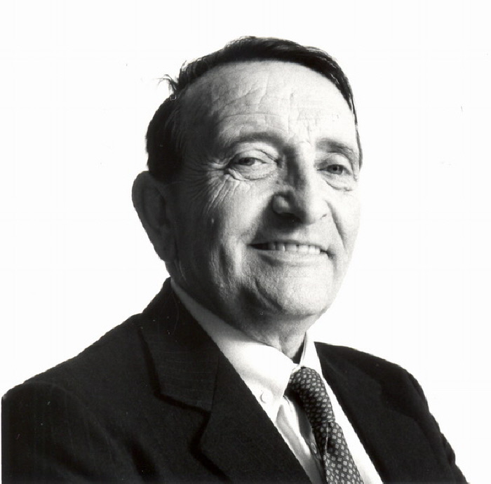 Biographie d'Édouard Leclerc - E. Leclerc Histoire et Archives